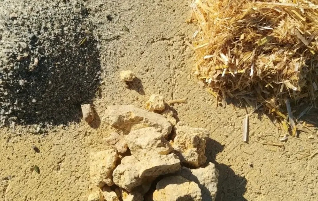 Embrace Sustainable Living with Mud Flooring: 5+ Benefits - KPSTRUCTURES.IN